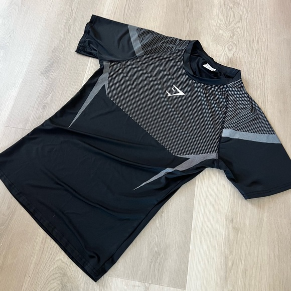 Gymshark | Shirts | Gymshark Onyx V5 Compression Tee | Poshmark